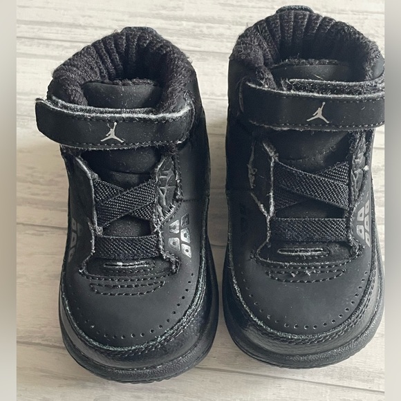 Nike | Shoes | Nike Air Jordan Team 25 | Poshmark